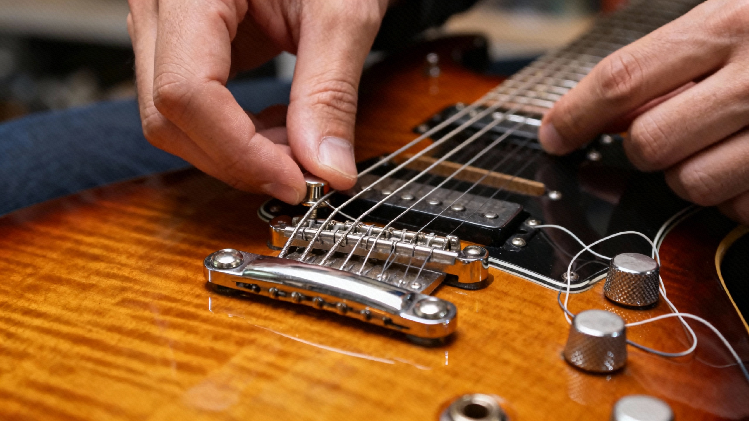 How to Experiment with Alternate Tunings on an Electric Guitar – ClefArc